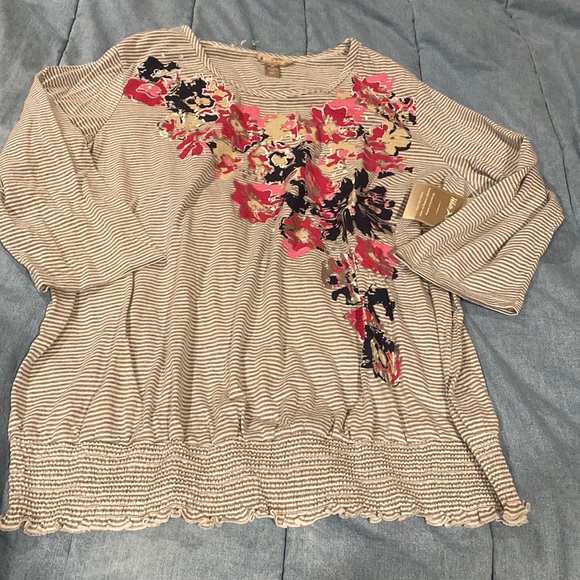 White Stag | Tops | New Nwt White Stag Gray And White Striped Shirt Floral With 34 Sleeves ...